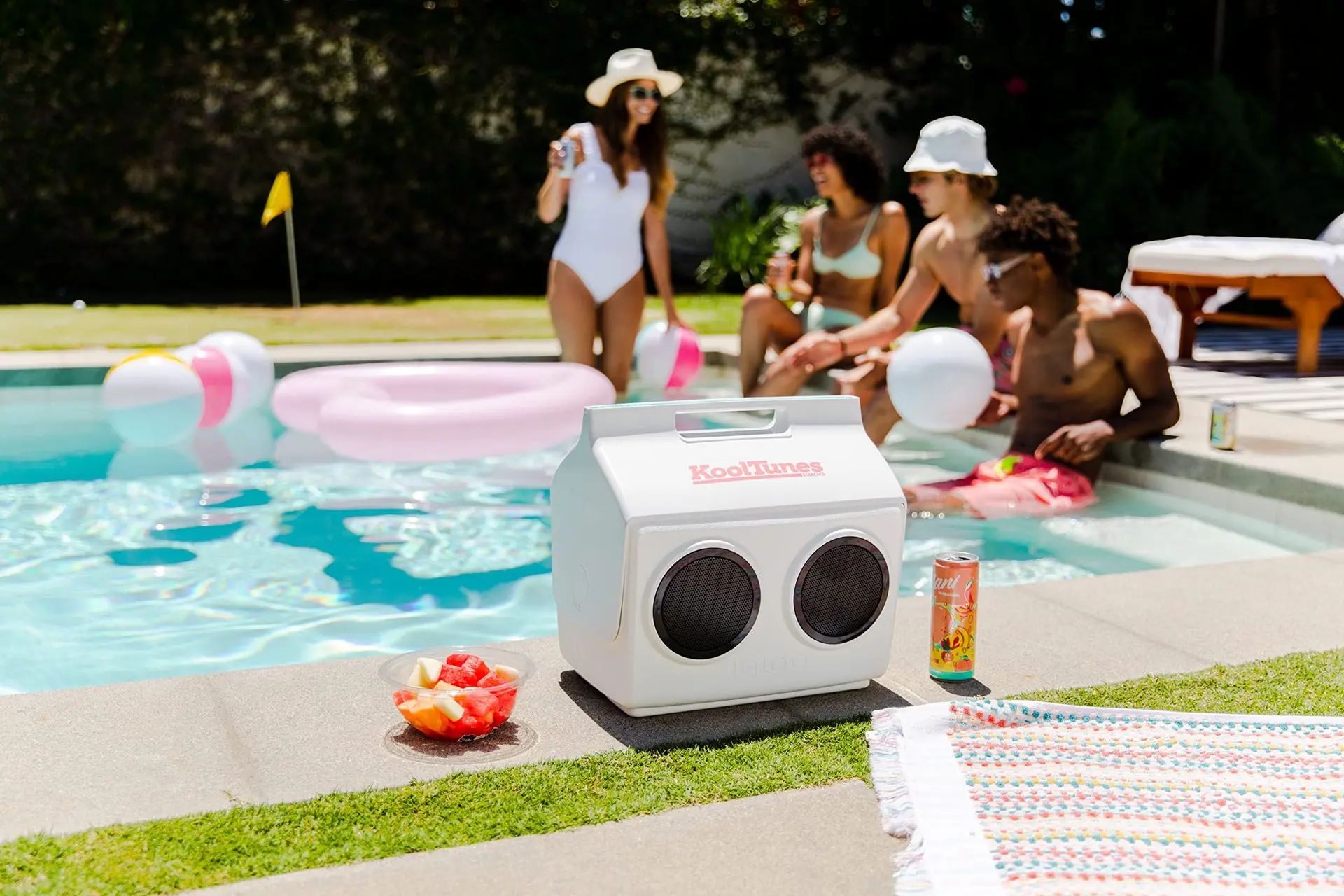 Chill Out This Summer with Igloo Ice Boxes | Elite Horizon